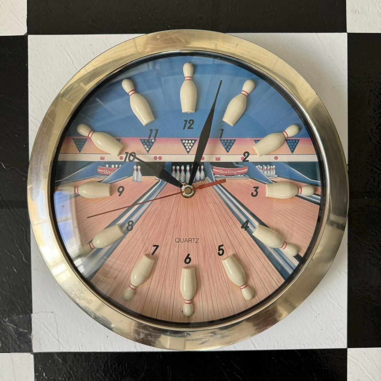 1980s vintage bowling pin clock - silver and blue... - Depop