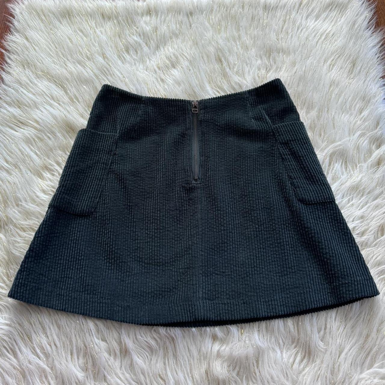 Cute dark green mini skirt from frank and oak is in... - Depop