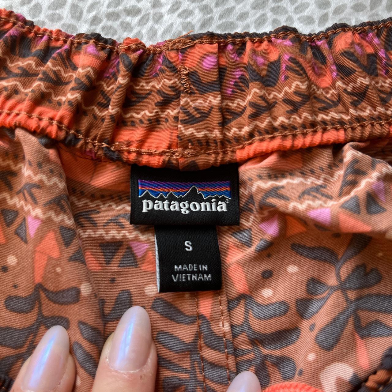 Patagonia patterned shorts - Depop