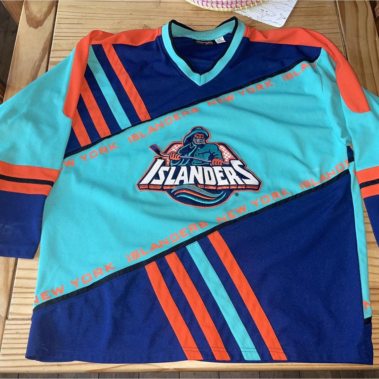 New York Islanders Vintage fans Jersey Size large... - Depop