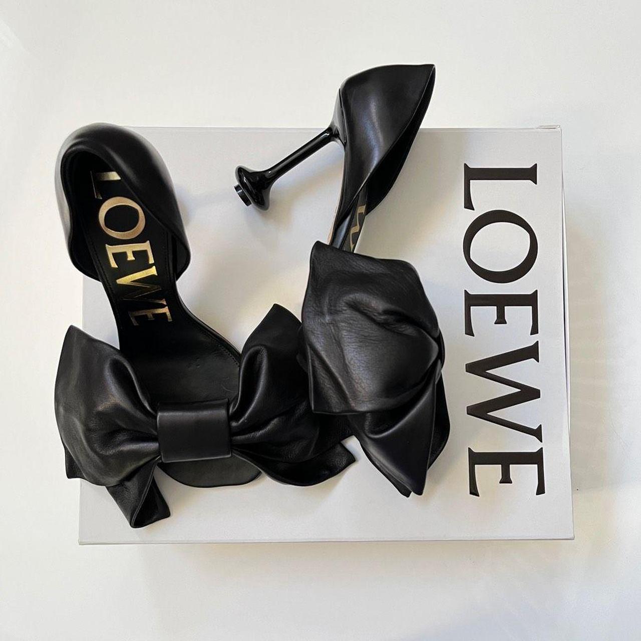 Loewe Toy Bow 90 Pump Size 38 / US8 Color... - Depop