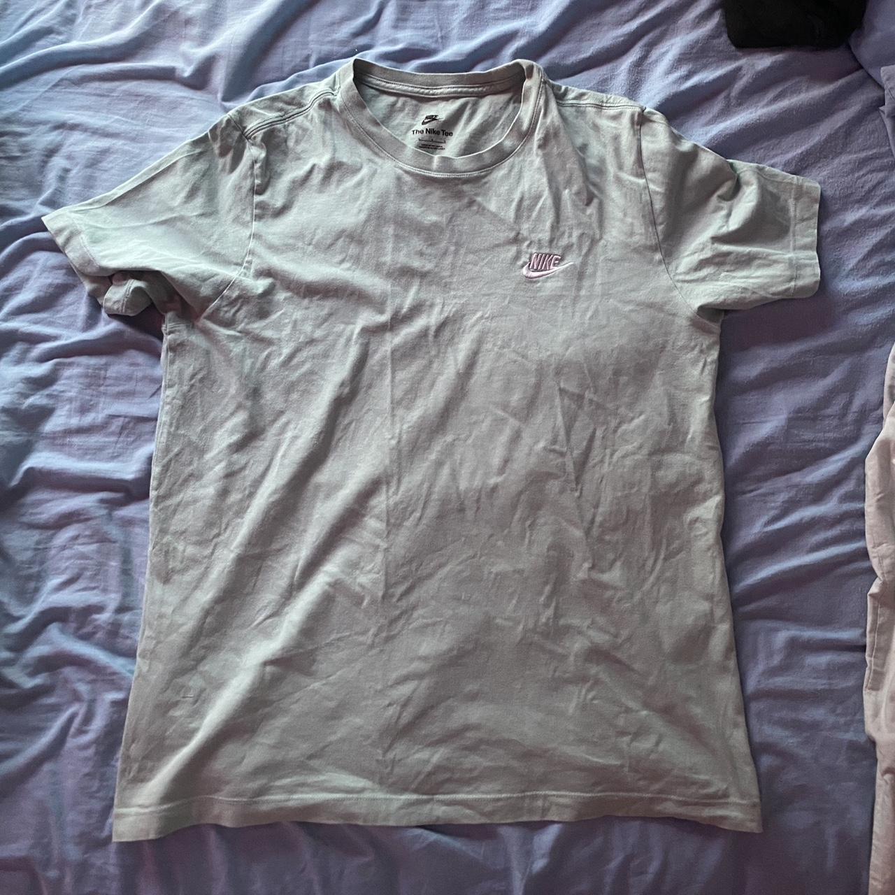 large aqua nike shirt, barley worn | Depop