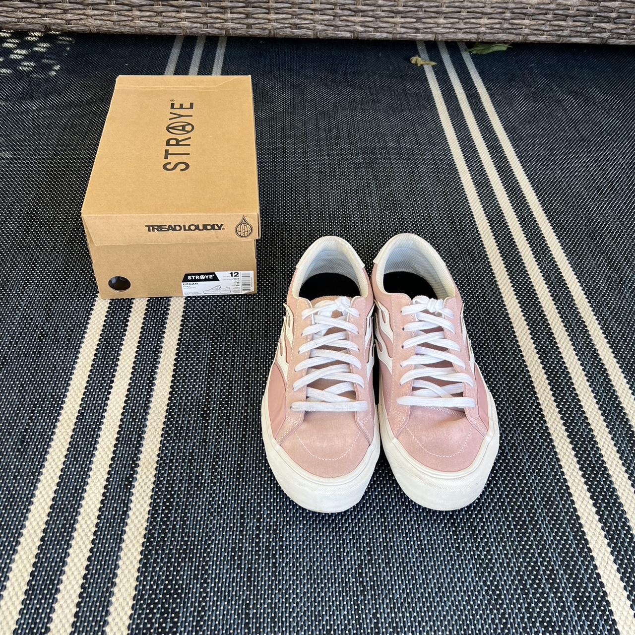 STRAYE Men's Trainers | Depop