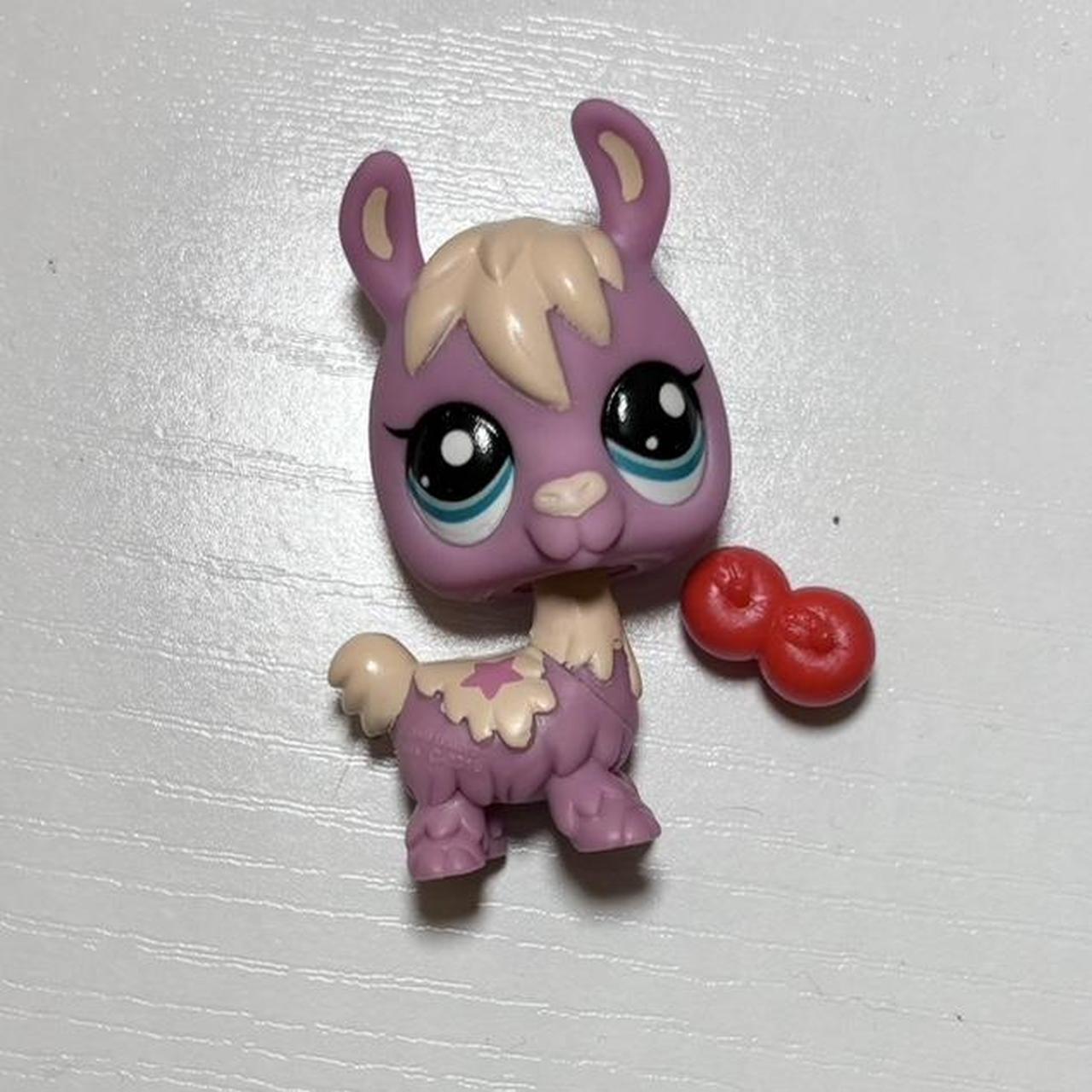 lps g7 llama 🦙 -comes with apples #lps #lpsg7... - Depop