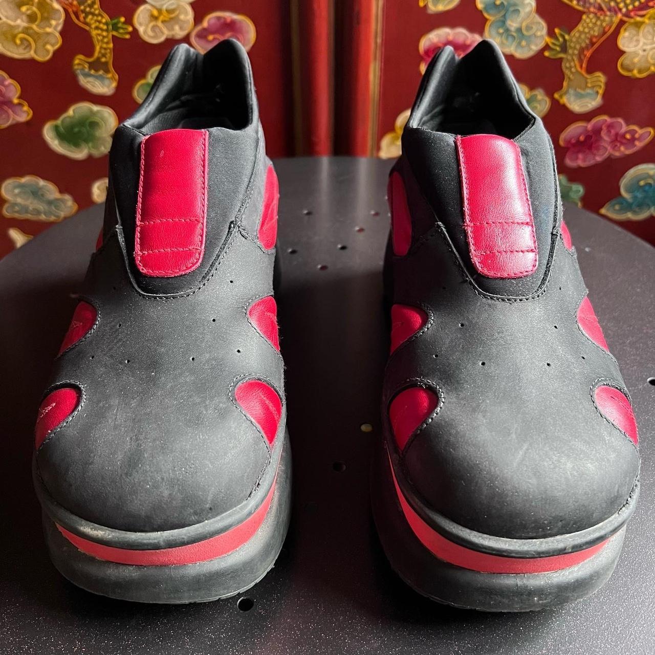 Women's Black and Red Boat-shoes | Depop