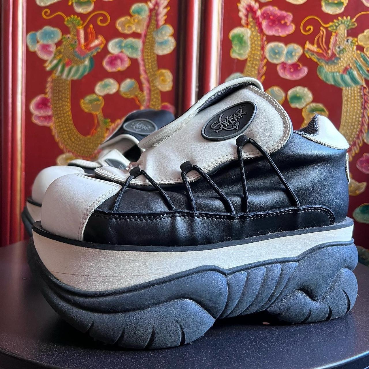 🎀 90s „Swear Alternative“ Platform Sneakers... - Depop