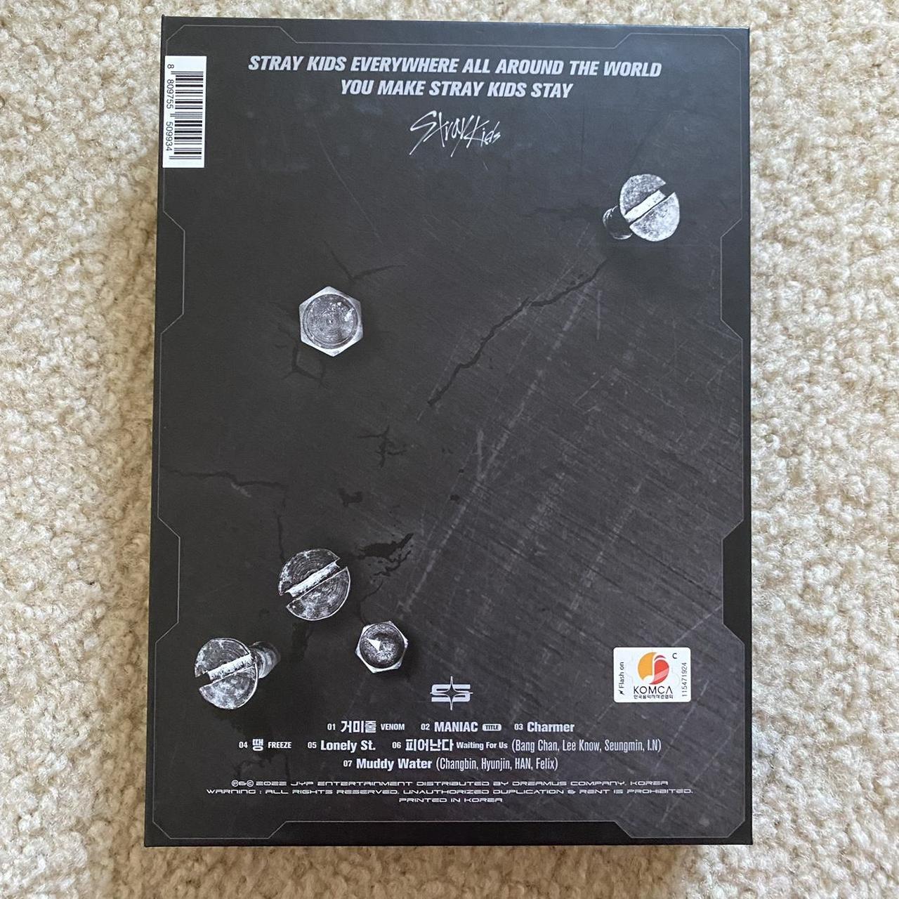 oddinary stray kids album inclusions shown in photo - Depop
