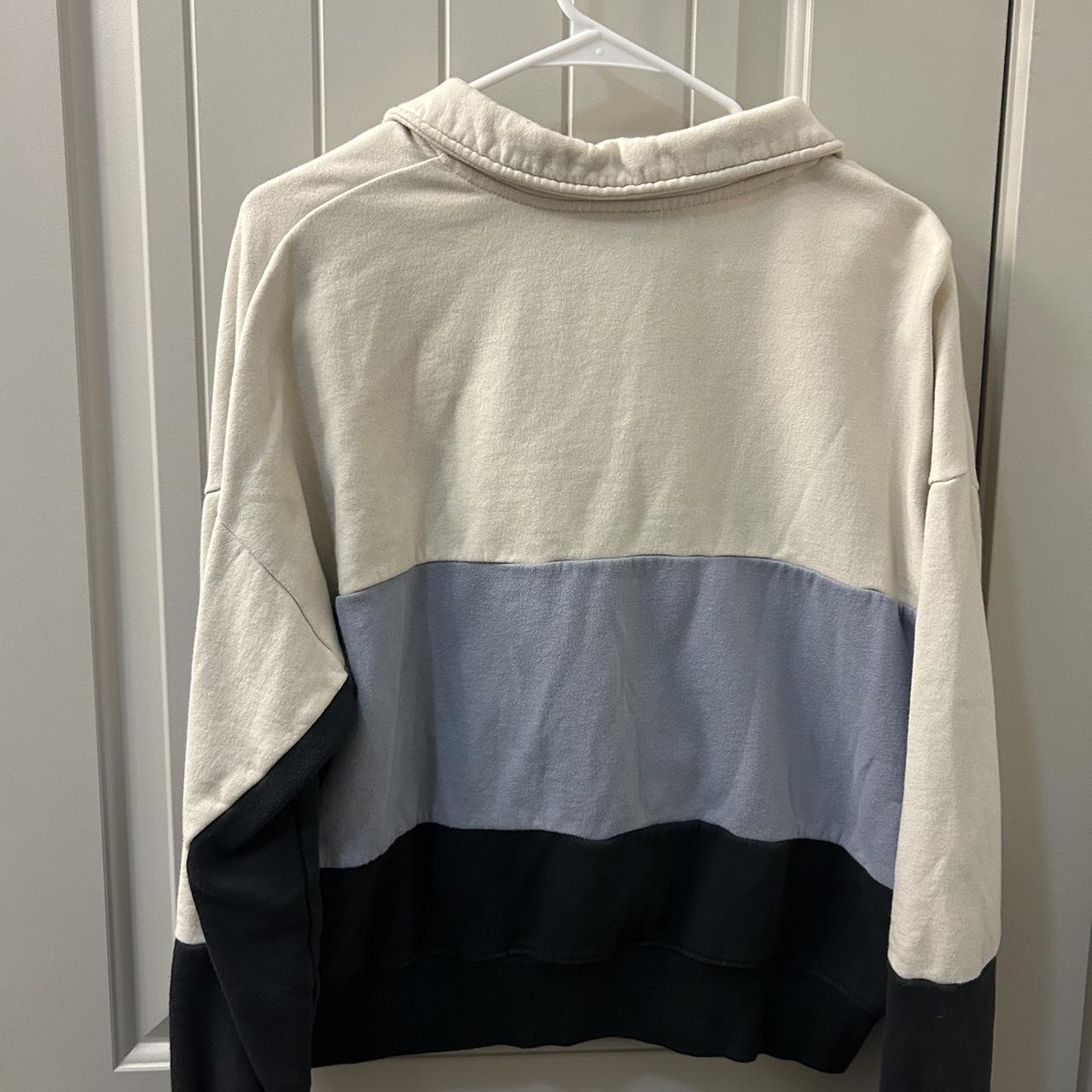 Half Zip Sweatshirt It’s cropped so I would say... - Depop