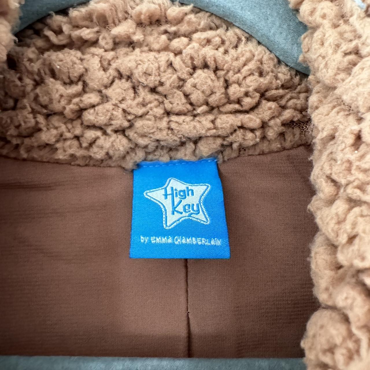 emma chamberlain sherpa never worn so cute i just... - Depop