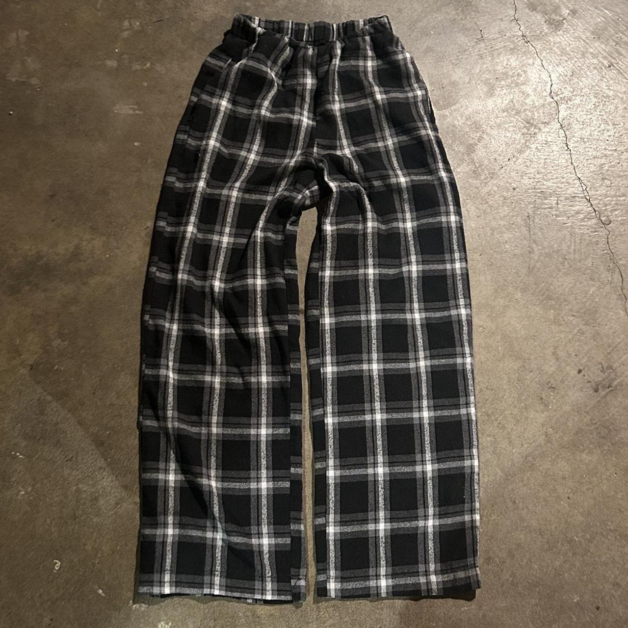 DAZY PLAID PJ SWEATS - wide baggy fit - mid thick... - Depop