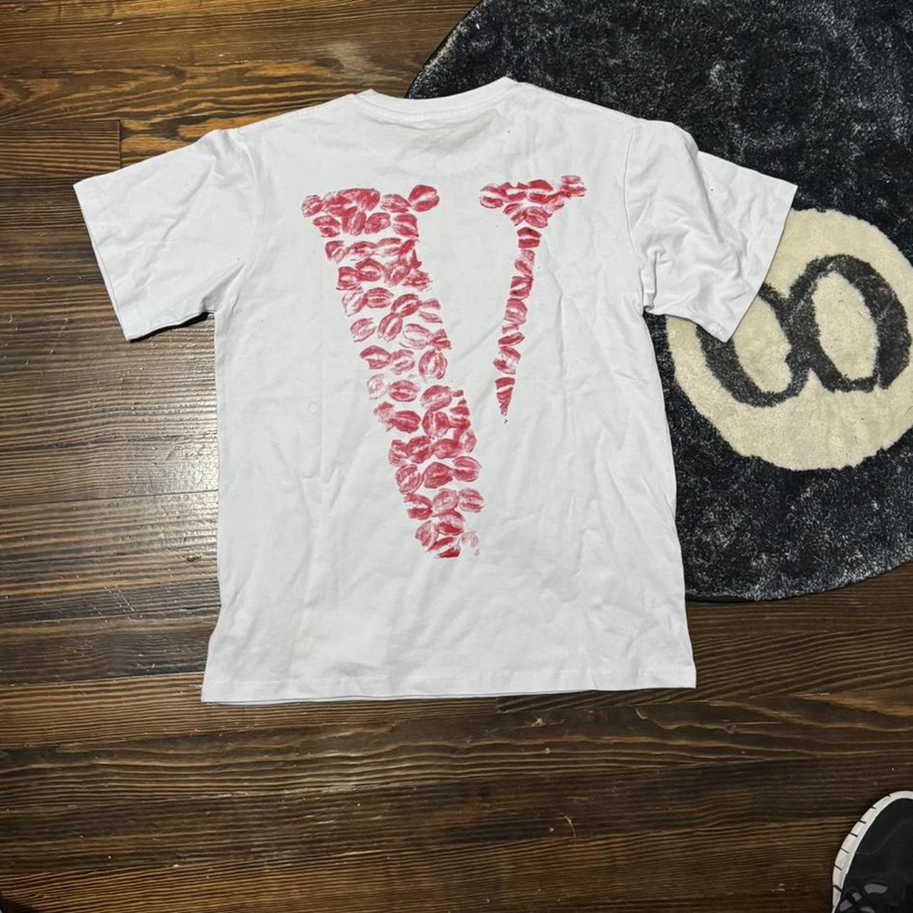 VLONE FRIENDS TEE White SIZE MED KISS V IN THE... - Depop