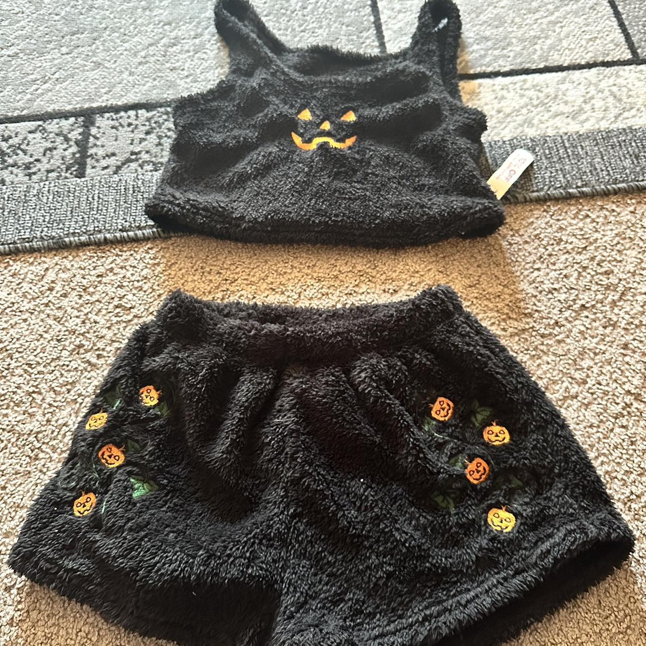 Romwe Halloween pumpkin pajama set - Depop