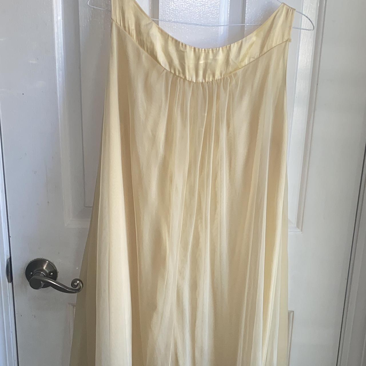 Light yellow night gown #nightgown #belle Size... - Depop