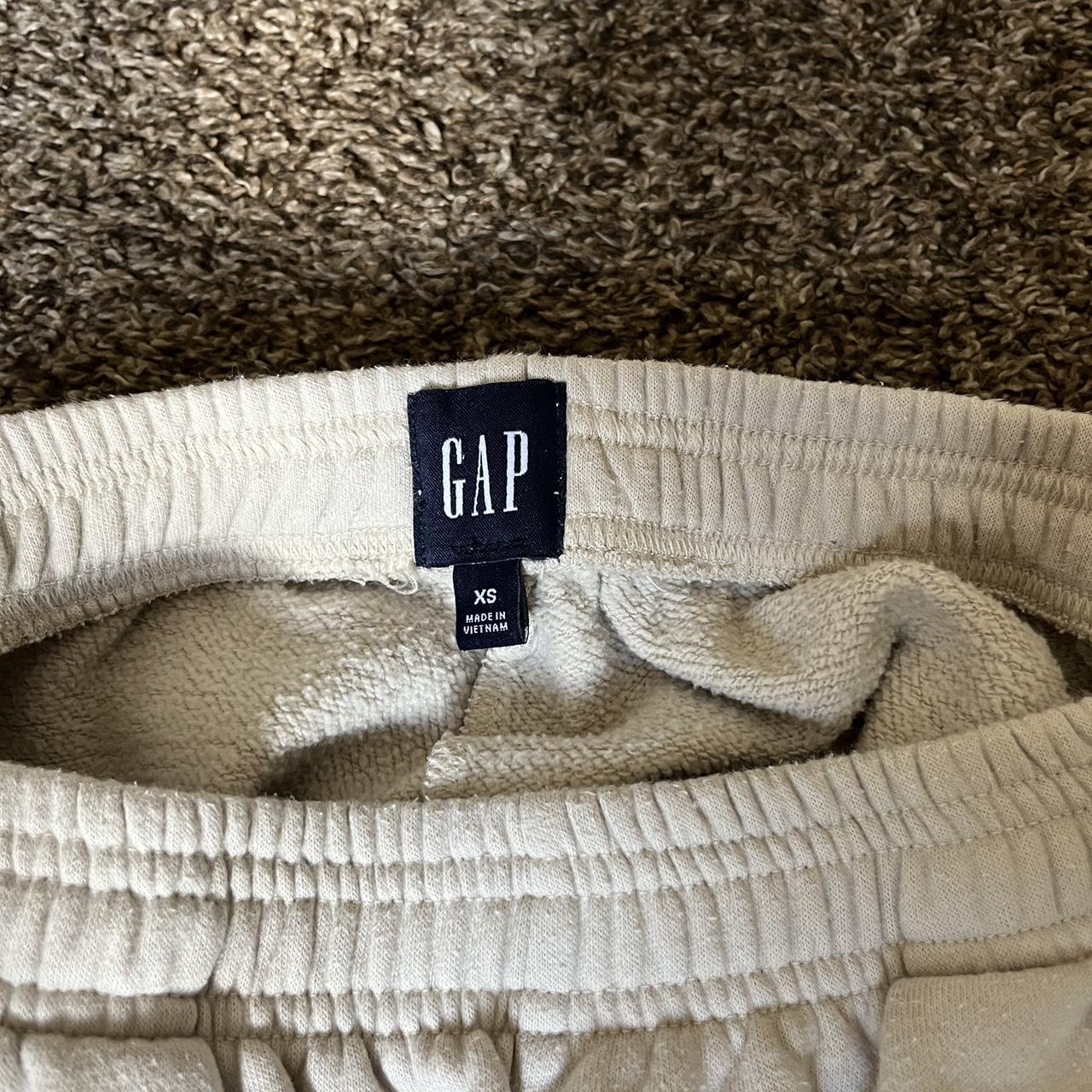 Gap cream joggers. - Depop