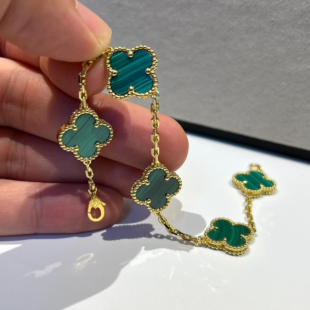 Van Cleef & Arpels bracelet Retro, fashion, trend No... - Depop