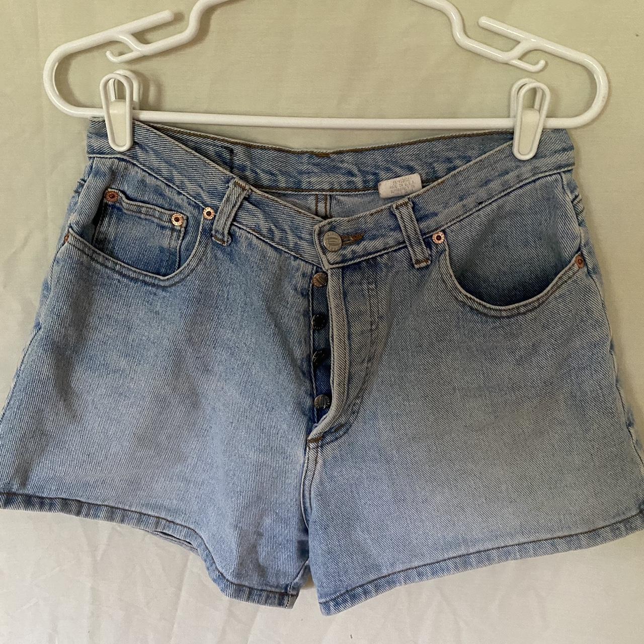 vintage steel shorts- button fly, super flattering! - Depop