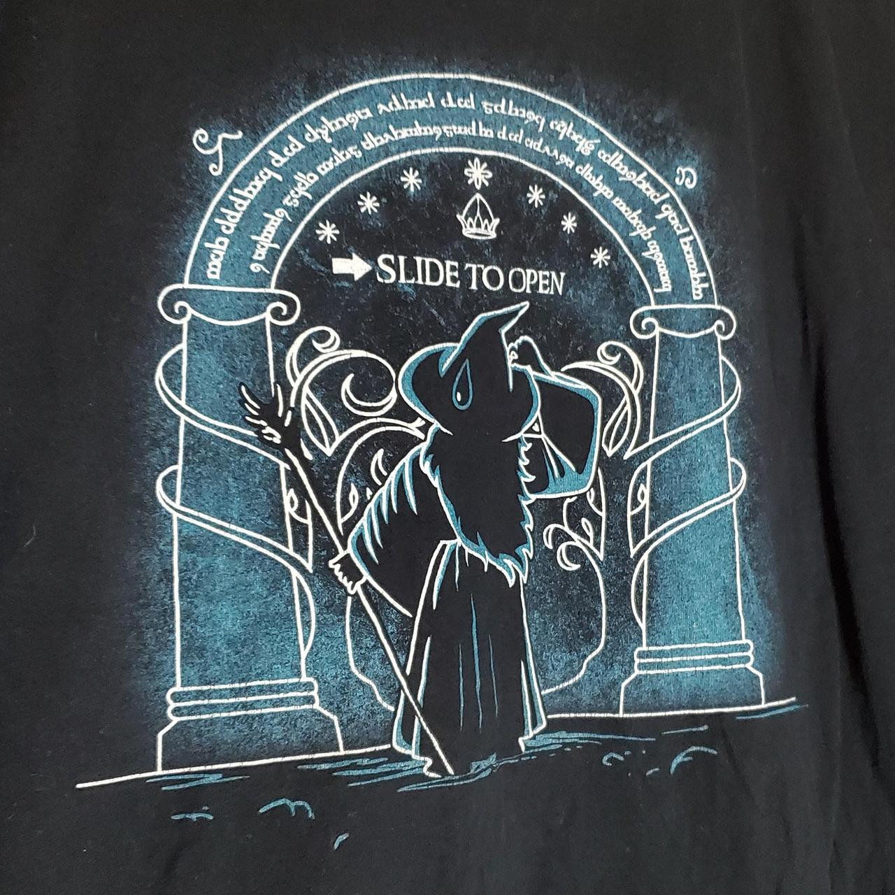 rad wizard shirt fits like a Medium - Depop