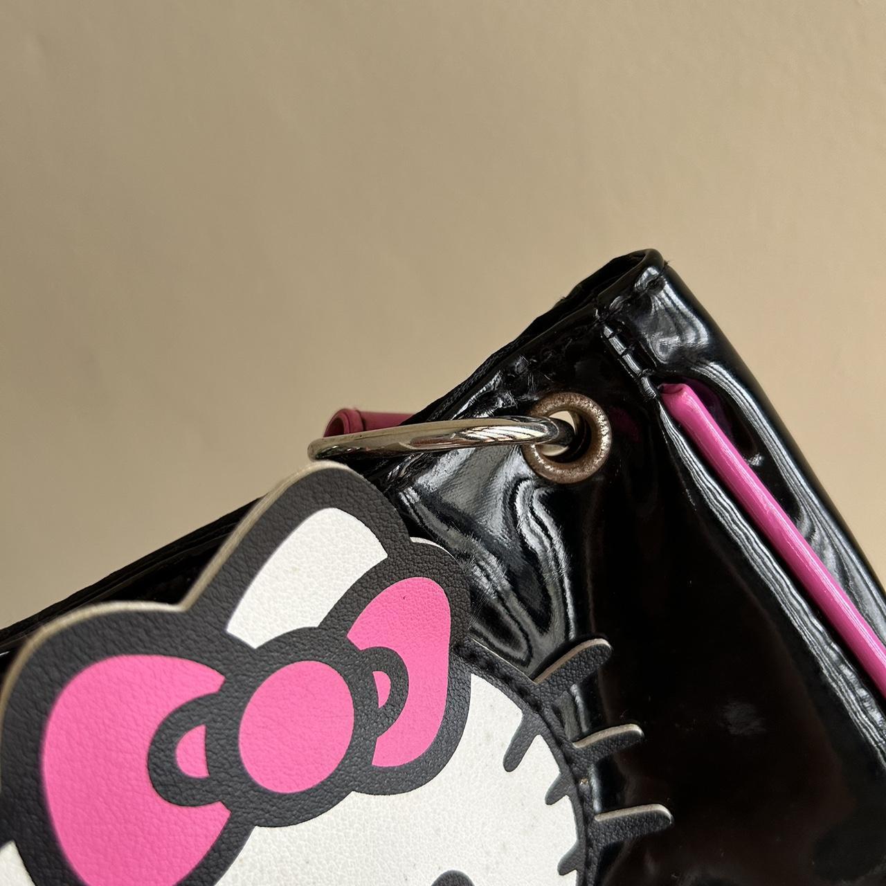 Hello Kitty bag has some rust open to offers... - Depop