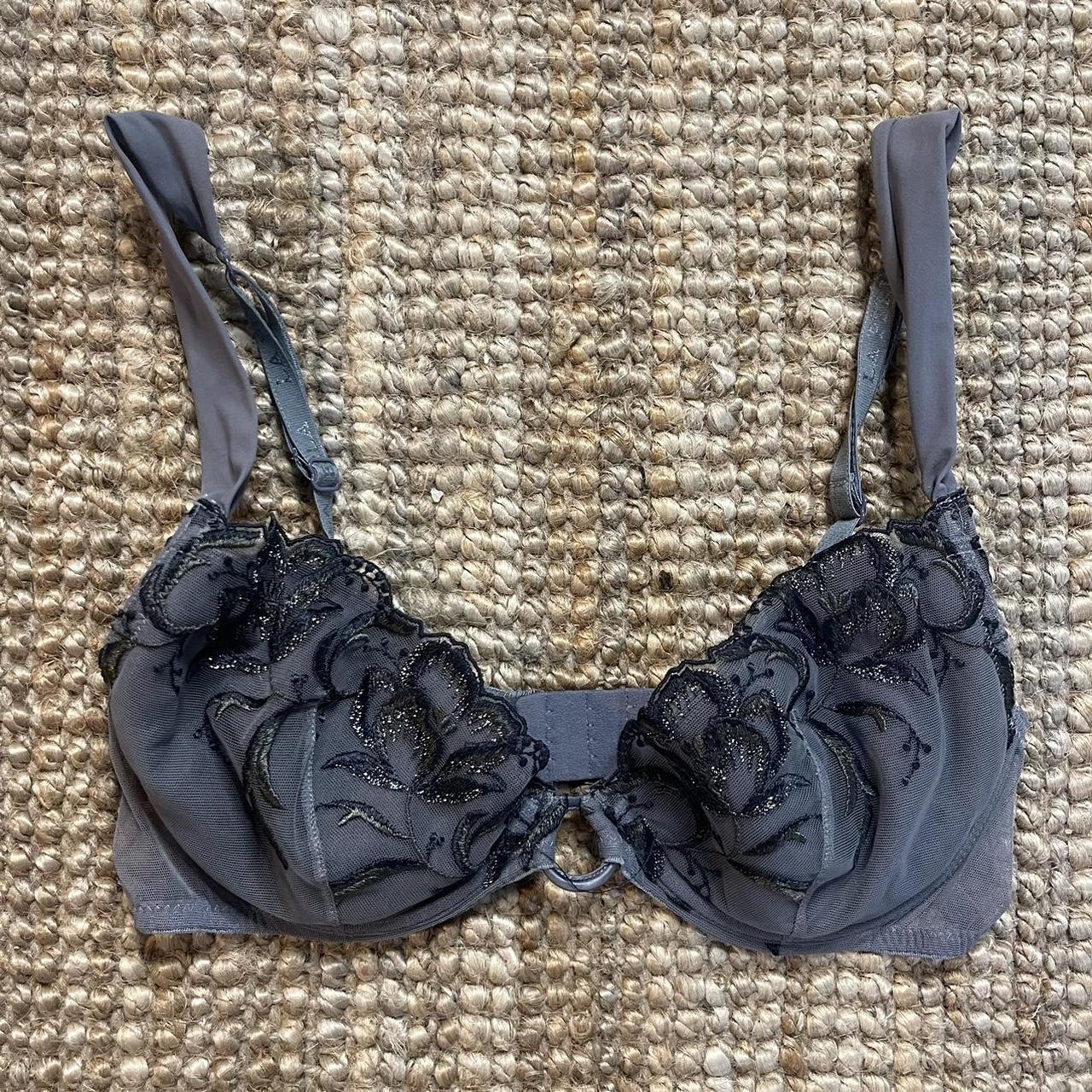 La Perla bra Love the details Size 36C - Depop