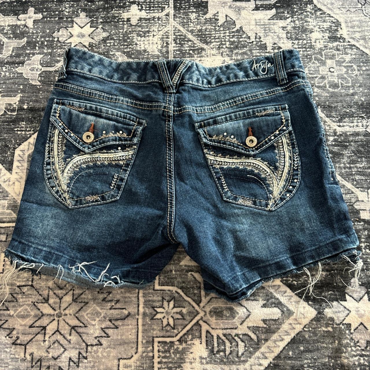 Ariya Denim Shorts Low rise/Midrise. Only worn a... - Depop