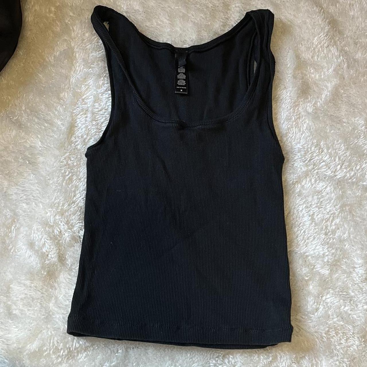 SKIMS cropped tank - great condition, only worn a... - Depop
