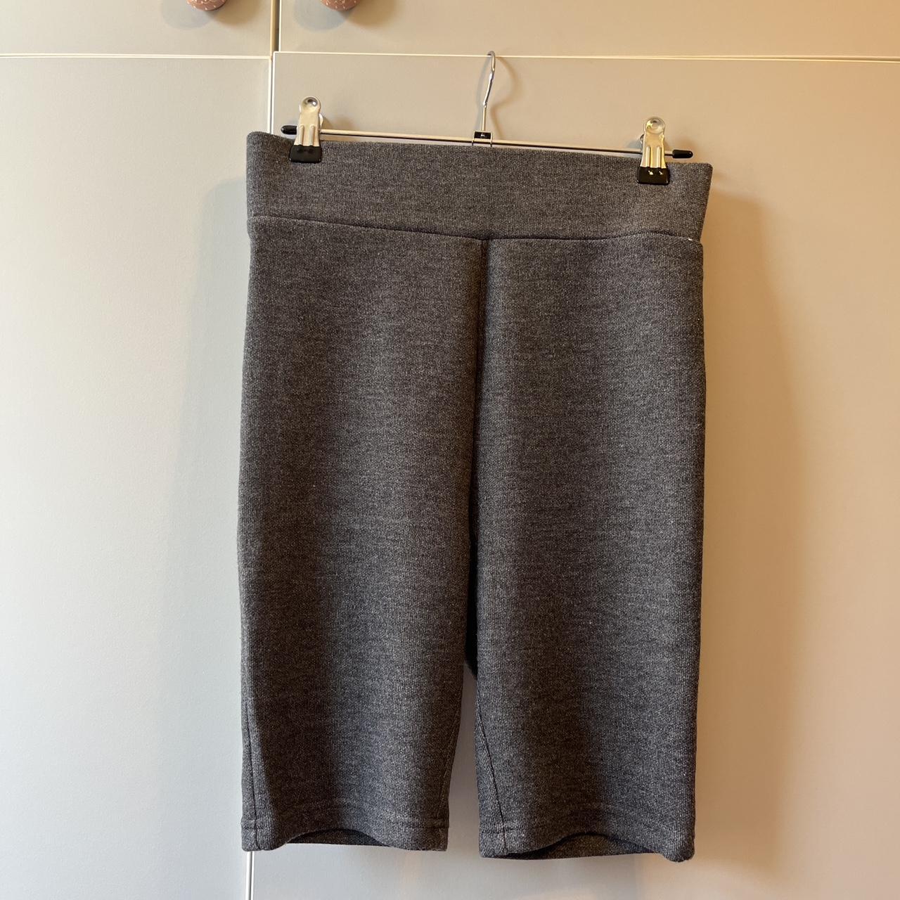 4th & Reckless Women's Grey Shorts | Depop