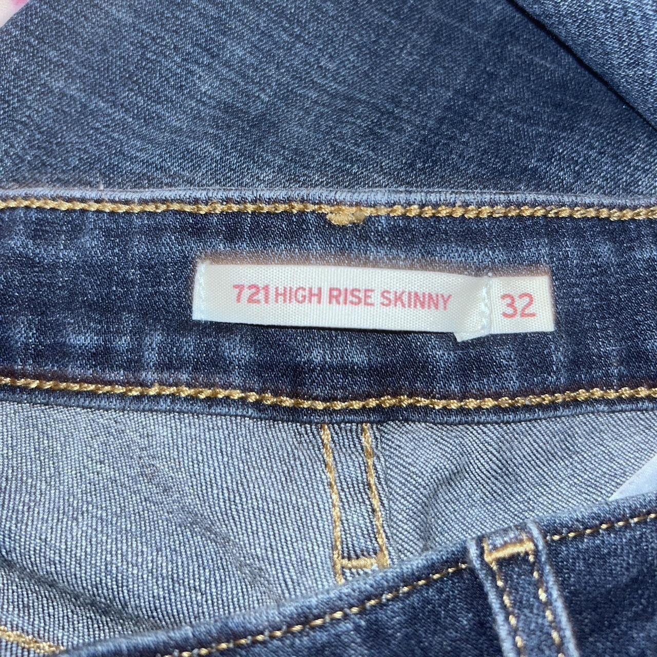 levi’s 721 high rise skinny jeans would go perfect... - Depop