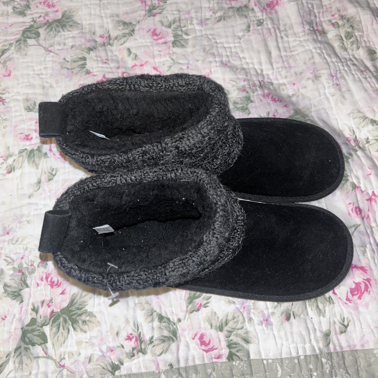 never worn black fluffy winter boots a bit dusty... - Depop