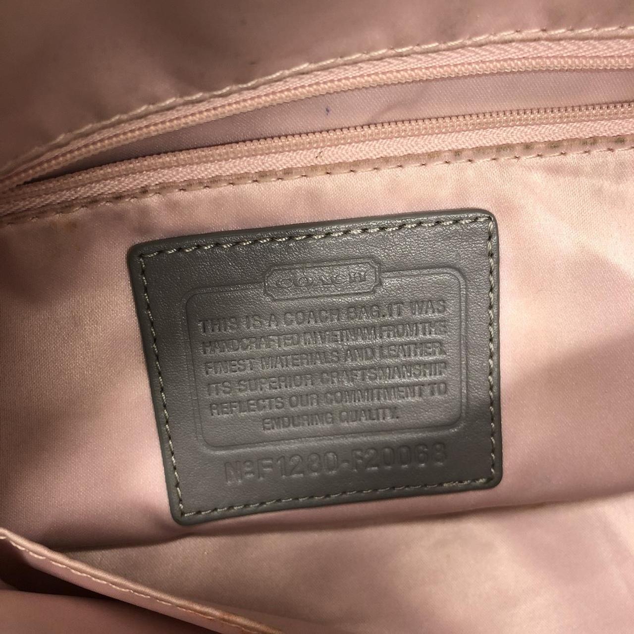 Coach Women's White and Grey Bag | Depop