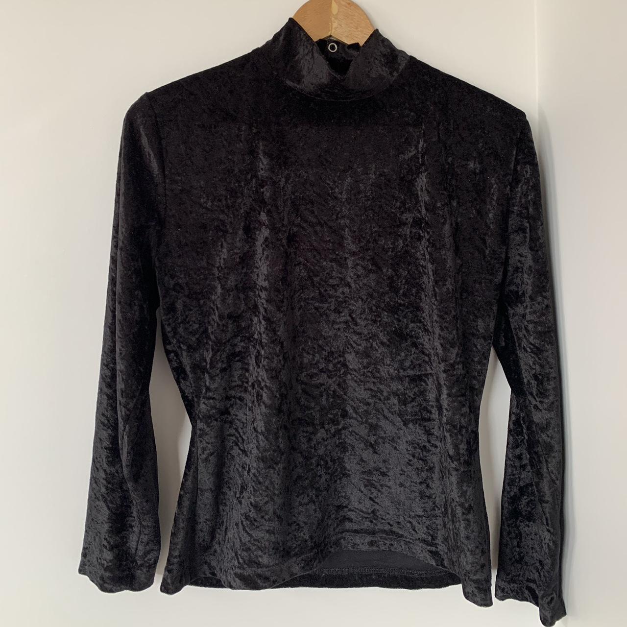 PARADISE BAY CLUB velvet turtle neck Size 14 loose... - Depop