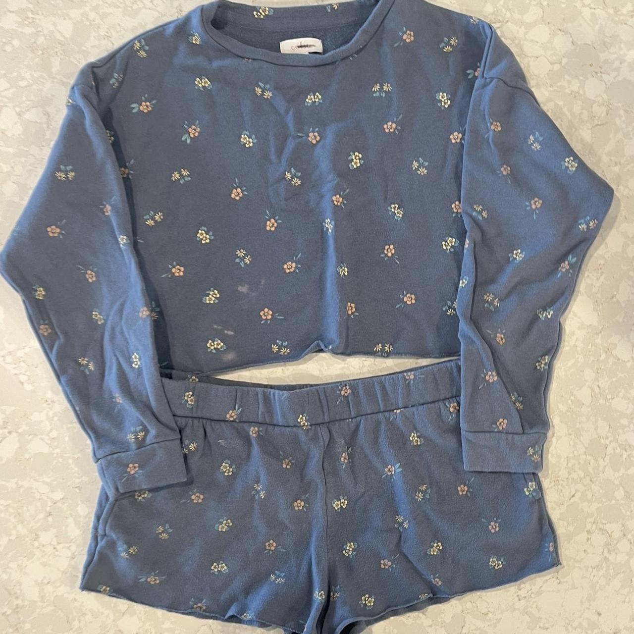 target / colsie blue longsleeve and shorts pajama... - Depop