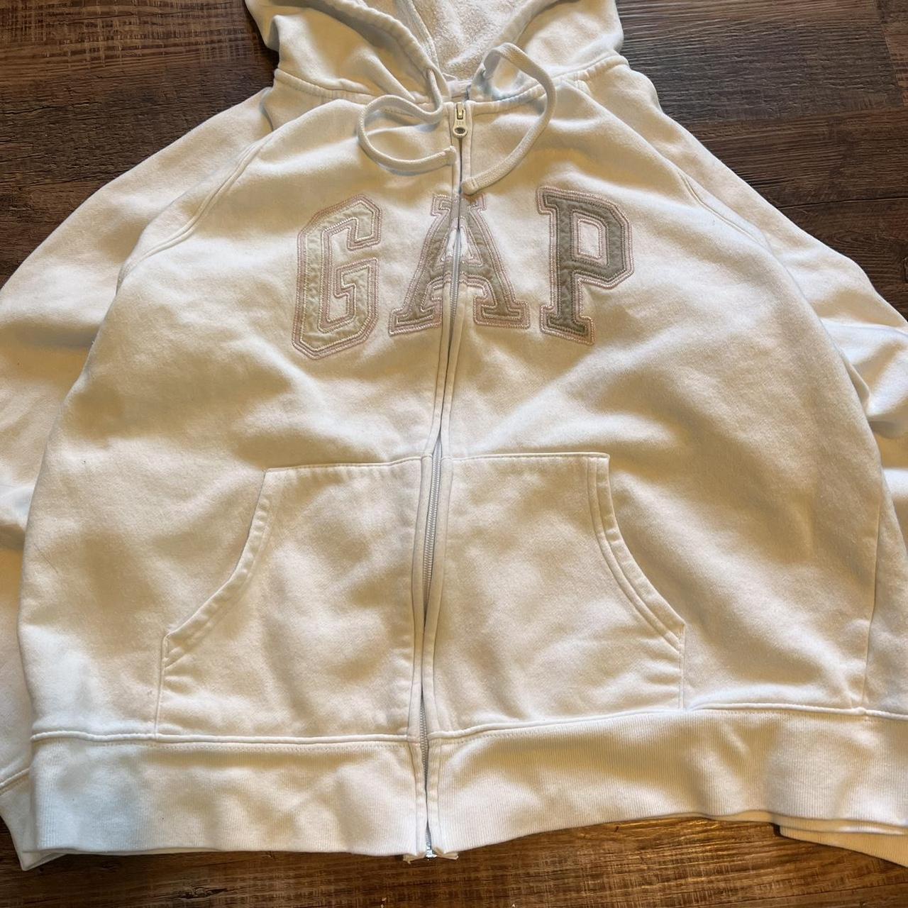 Boxy fit gap sip up pullover hoodie. Says xl, bu... - Depop