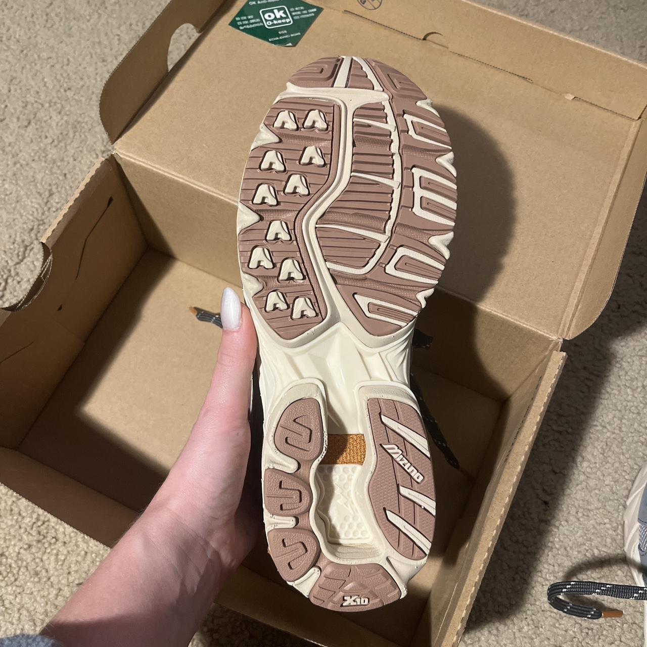 RARE kith x Mizuno Waverunners size men’s... - Depop