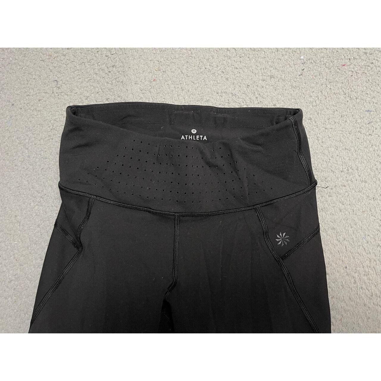 Athleta Stealth TruCool Capri Womens Size Small... - Depop