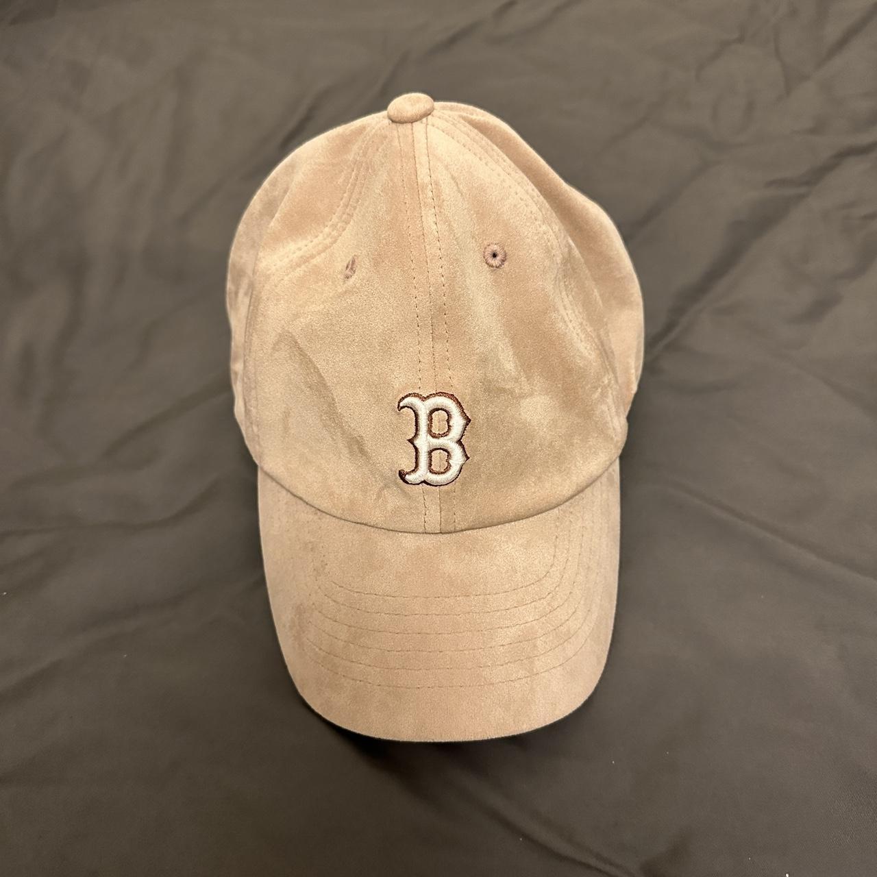 MLB Women's Tan Hat | Depop
