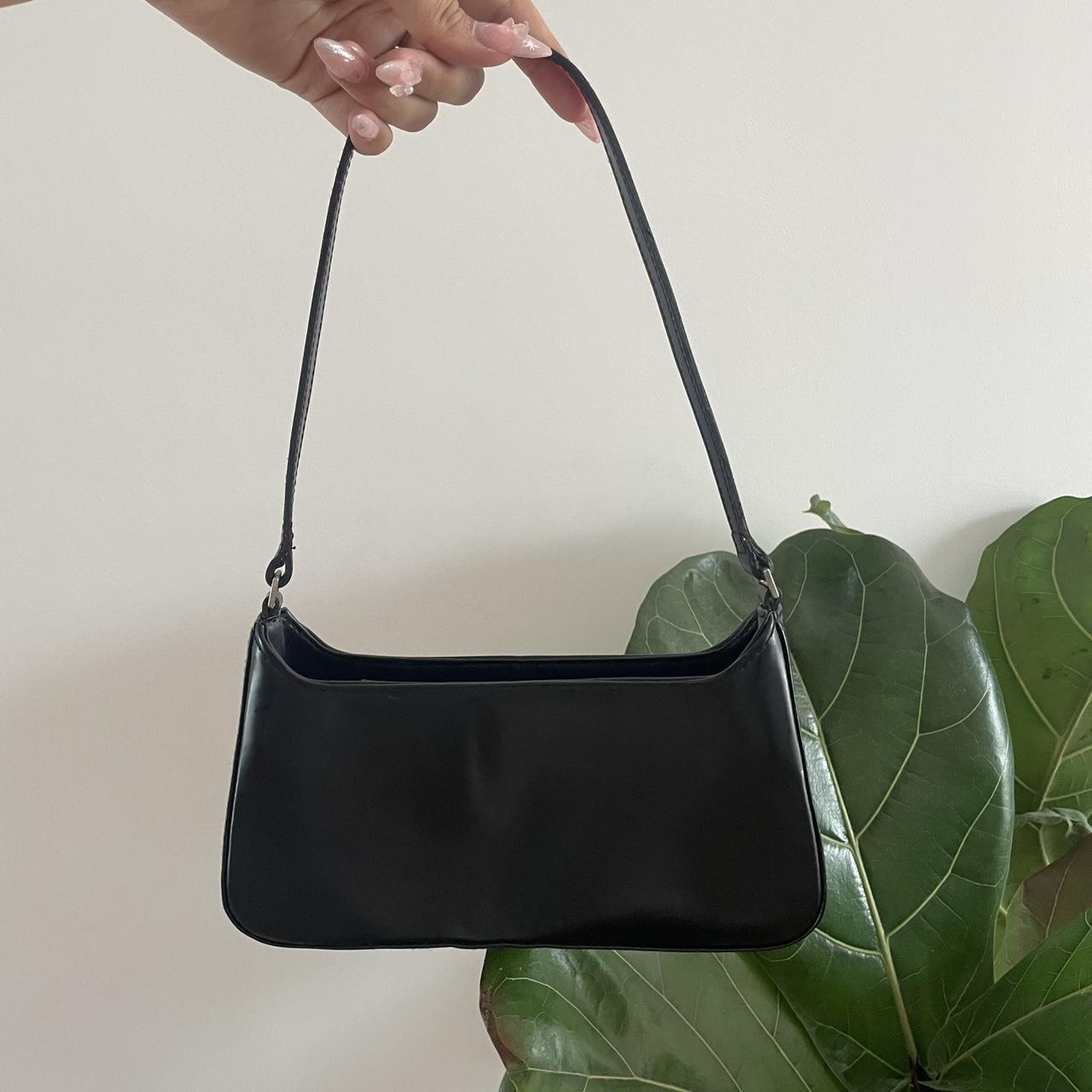 y2k black shoulder bag > perfect for... - Depop