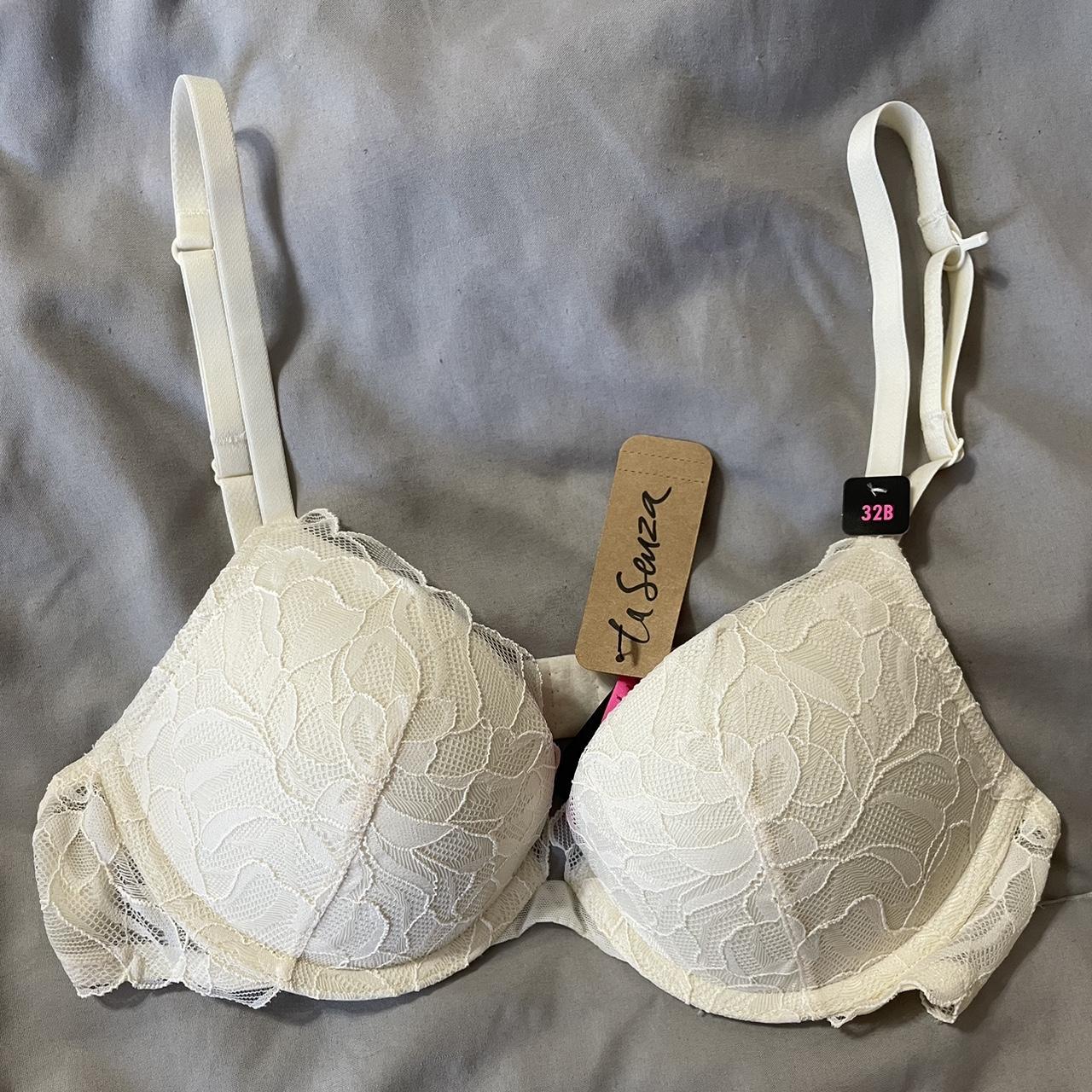 LA SENZA WHITE OBSESSION PUSH UP BRA SIZE 32B... - Depop