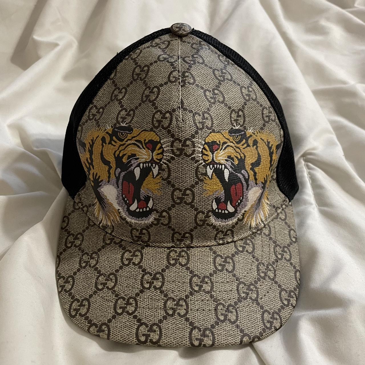 GUCCI TIGER LOGO HAT like new condition. im... - Depop