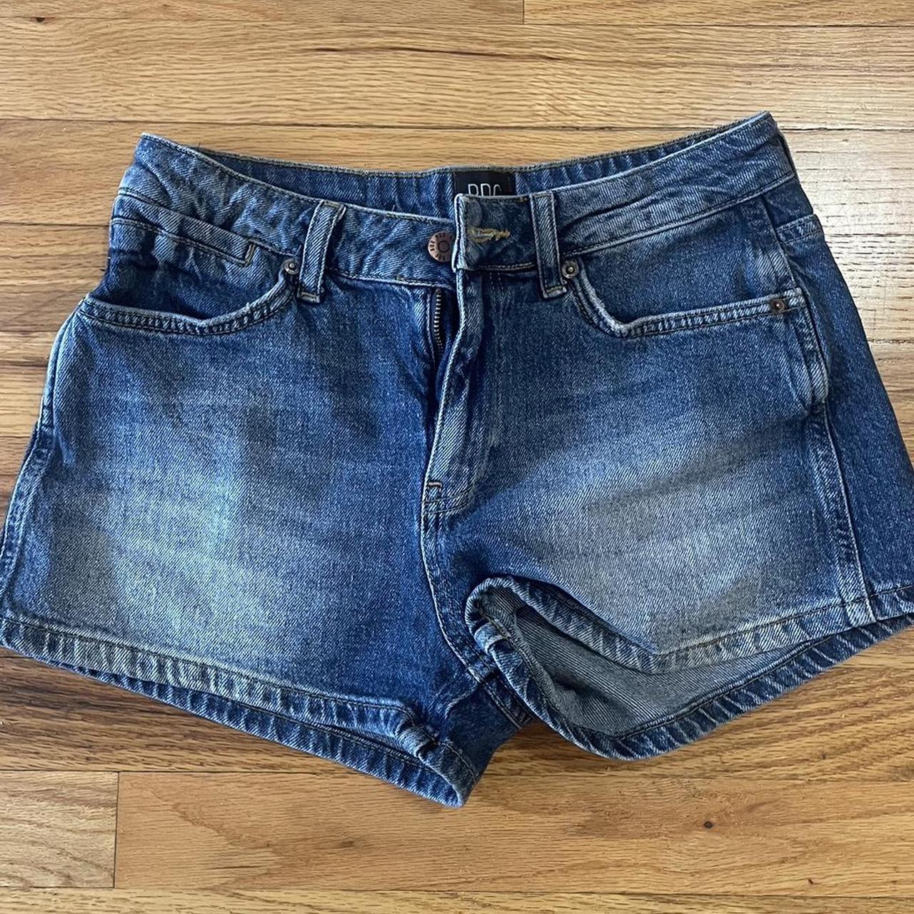 BDG denim short sized 26! I only wore these once... - Depop