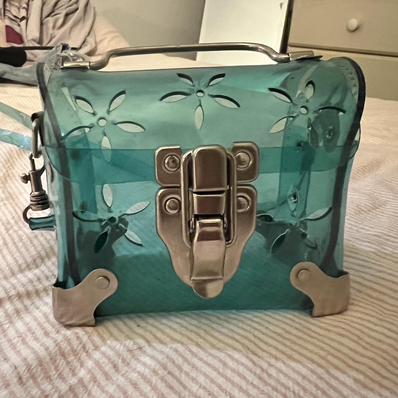 🪸Cutest 2000s blue purse 🧜🏻‍♀️ Would be cute as an... - Depop