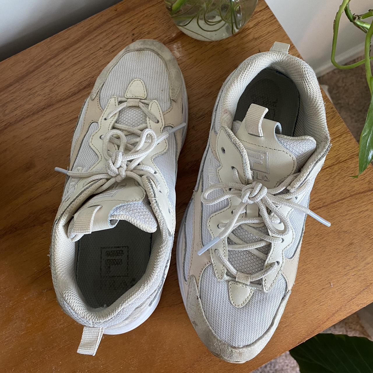 Fila Women's White and Cream Trainers | Depop