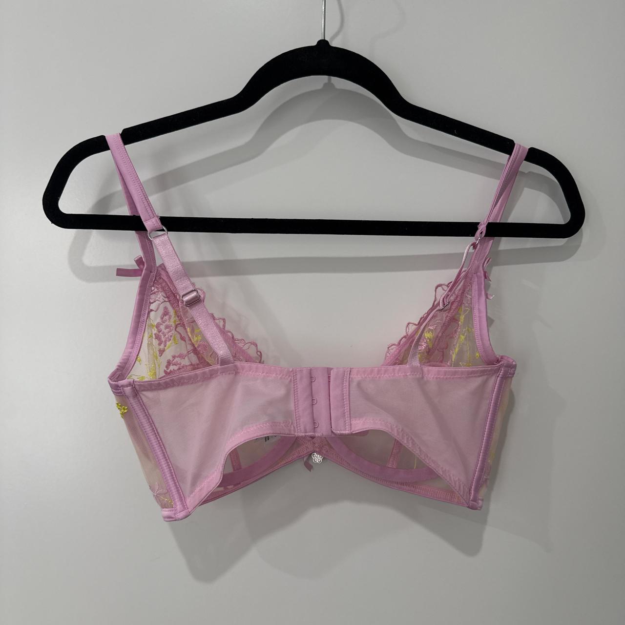 Bras n things Pink lace bra Size 10E - Depop