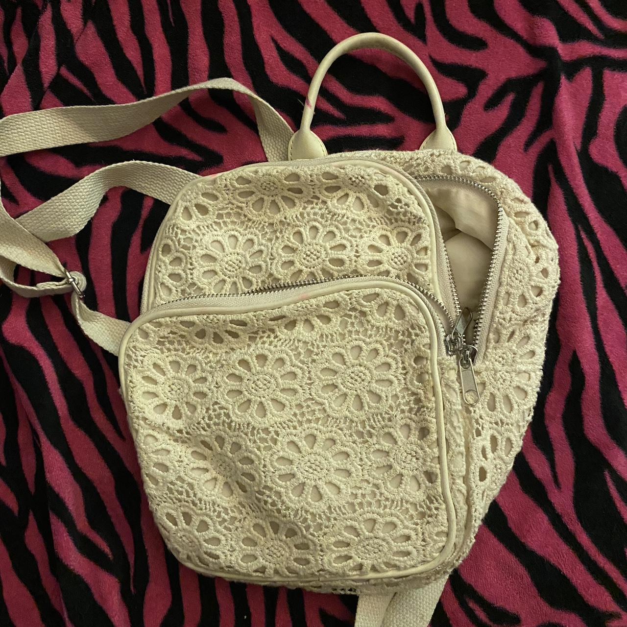 Cute small backpack - Depop