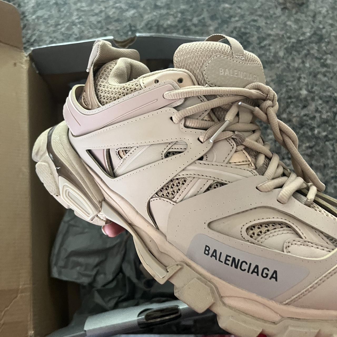 Balenci tracks unworn don’t really like color - Depop