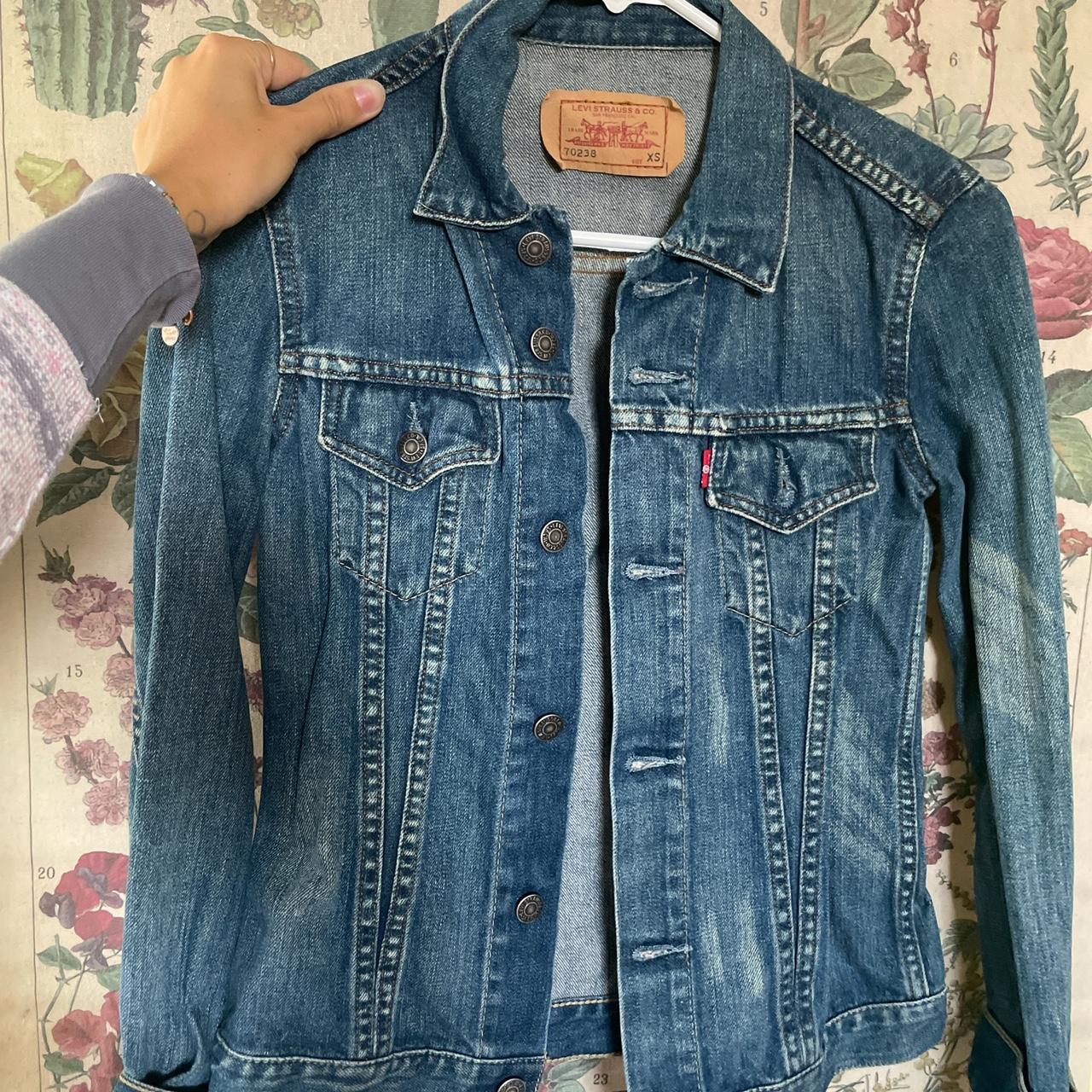 levi’s jean jacket worn it once, a little too tight... - Depop