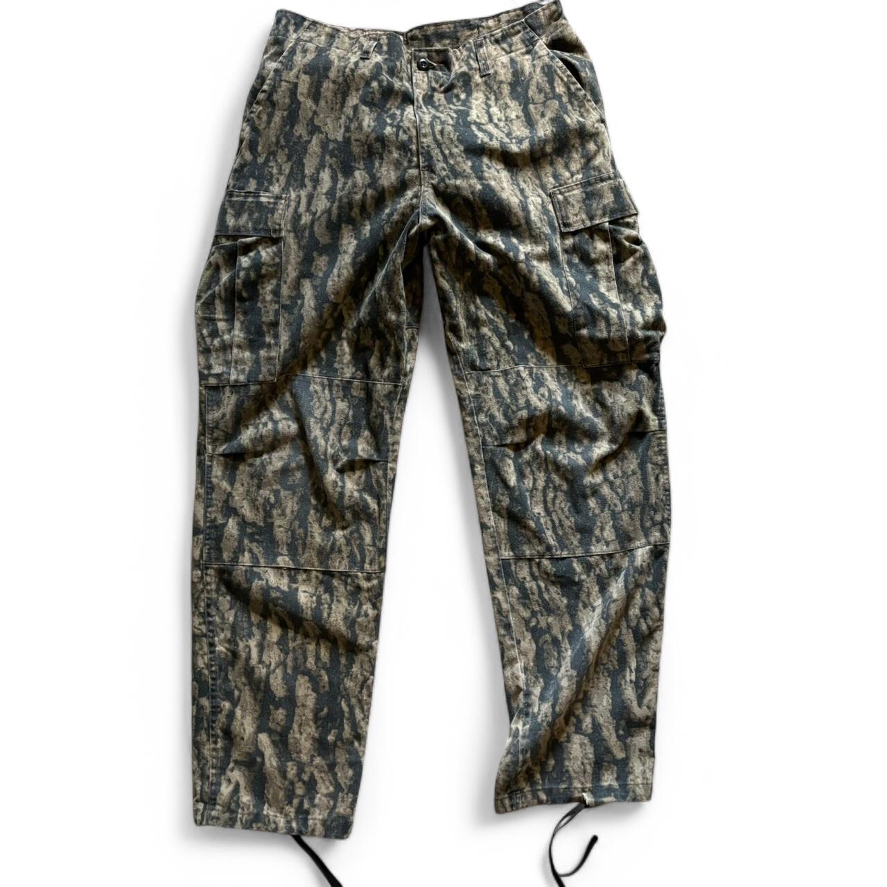 Vtg Cabelas Timber Ghost camo hunting cargo pants... | Depop