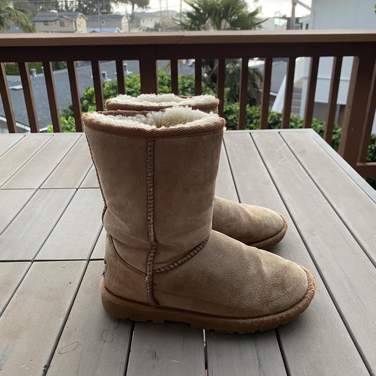 Super cute off brand Uggs They look exactly like... - Depop