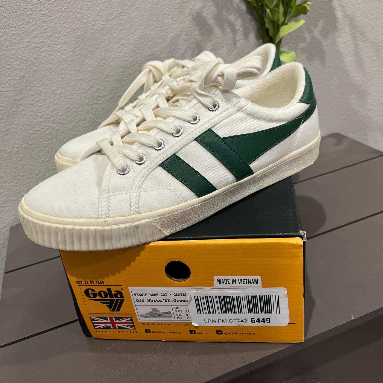 Gola white and green trainers Size 9 - Depop