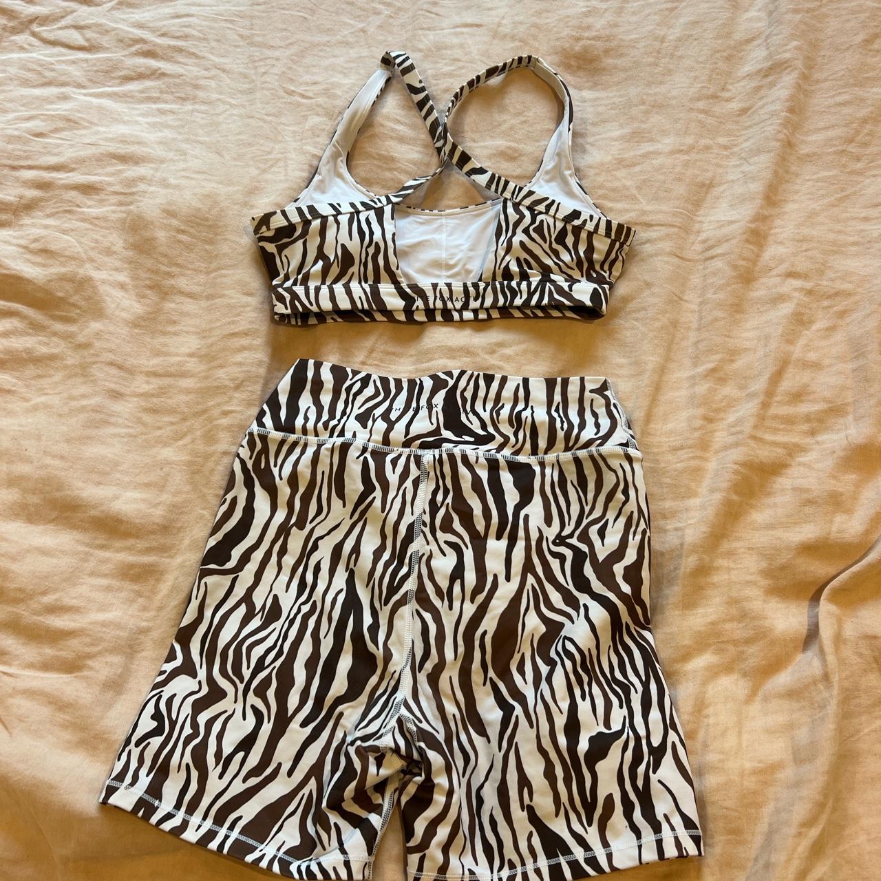 White fox boutique activewear set! - Depop