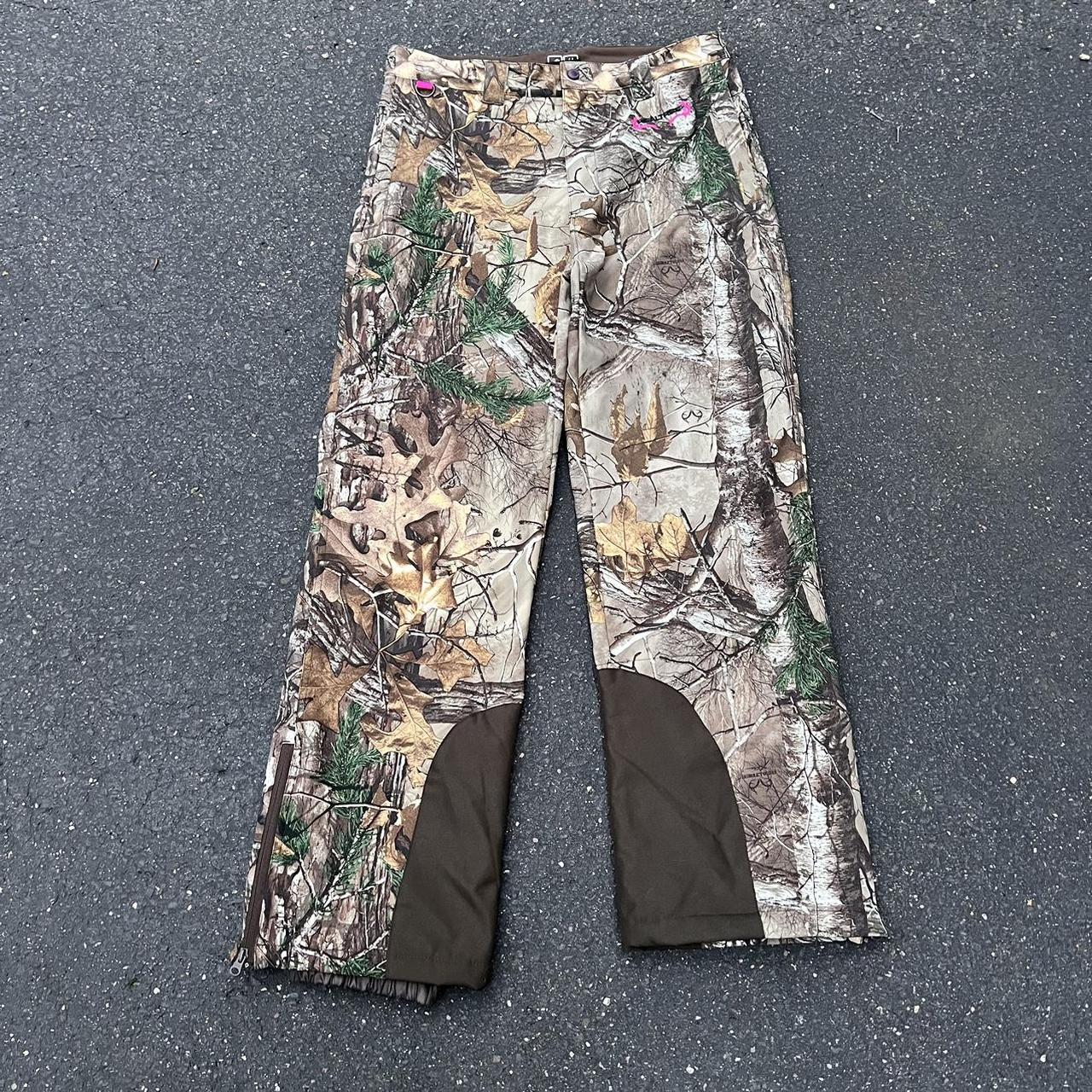 Vintage Women’s Realtree pants! Beautiful pair,... - Depop